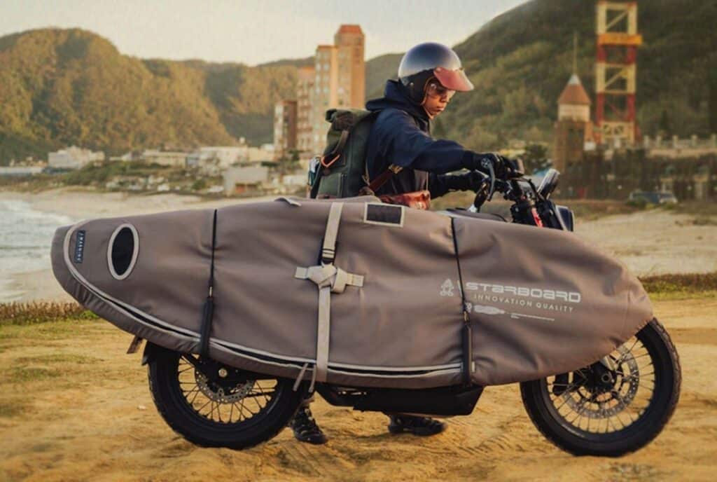 Breaking Free from Traffic: The Rise of Surfboard Rack